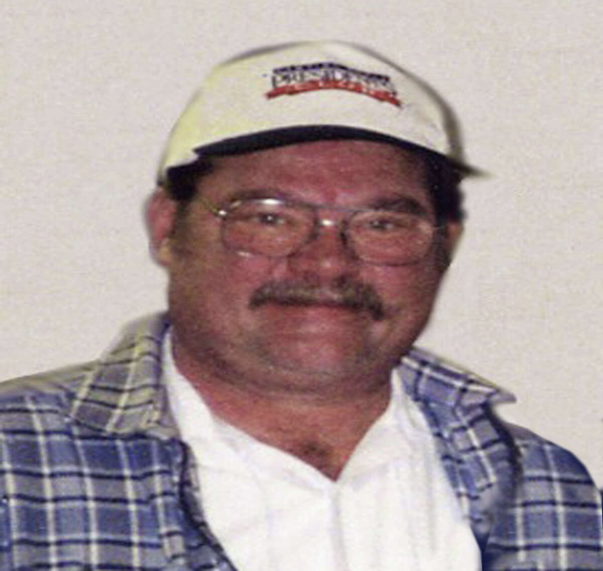 Killer who coolly shot Carnation family cracks on stand