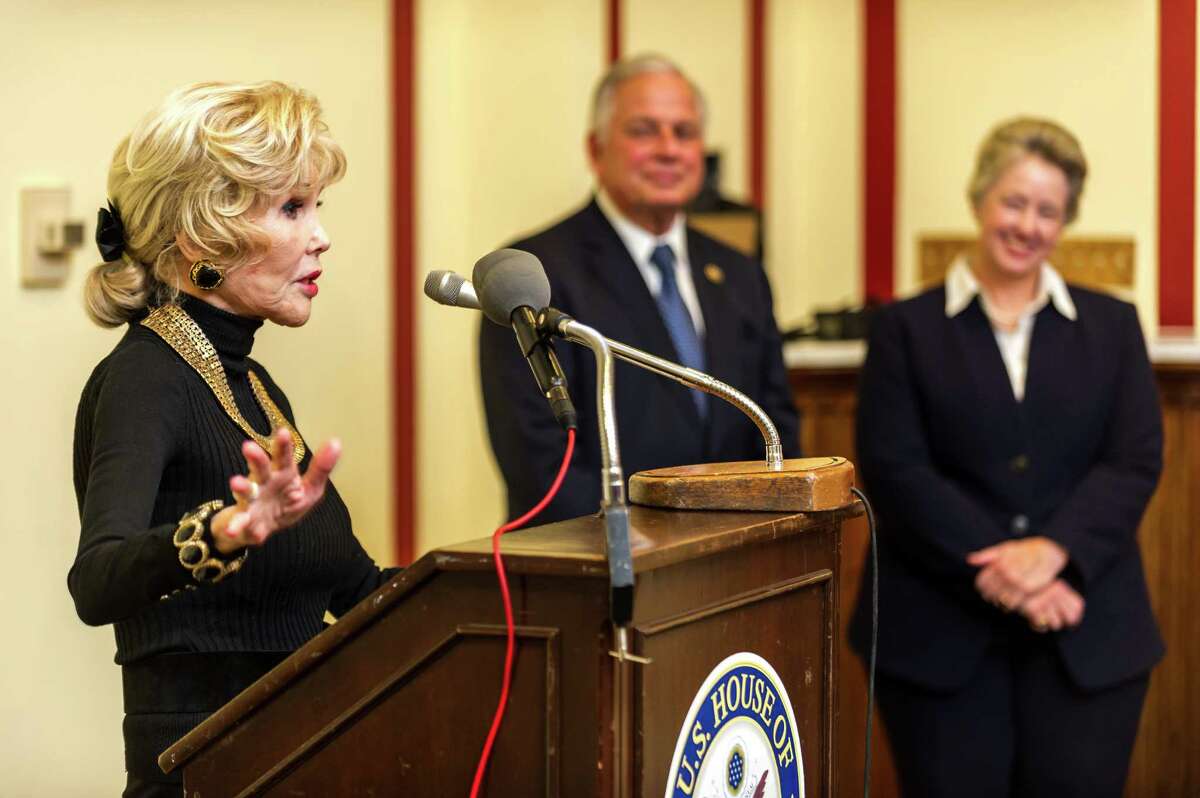 Socialite Joanne Herring may get a Congressional Gold Medal