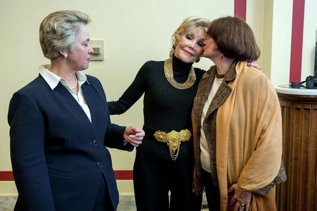 Socialite Joanne Herring may get a Congressional Gold Medal