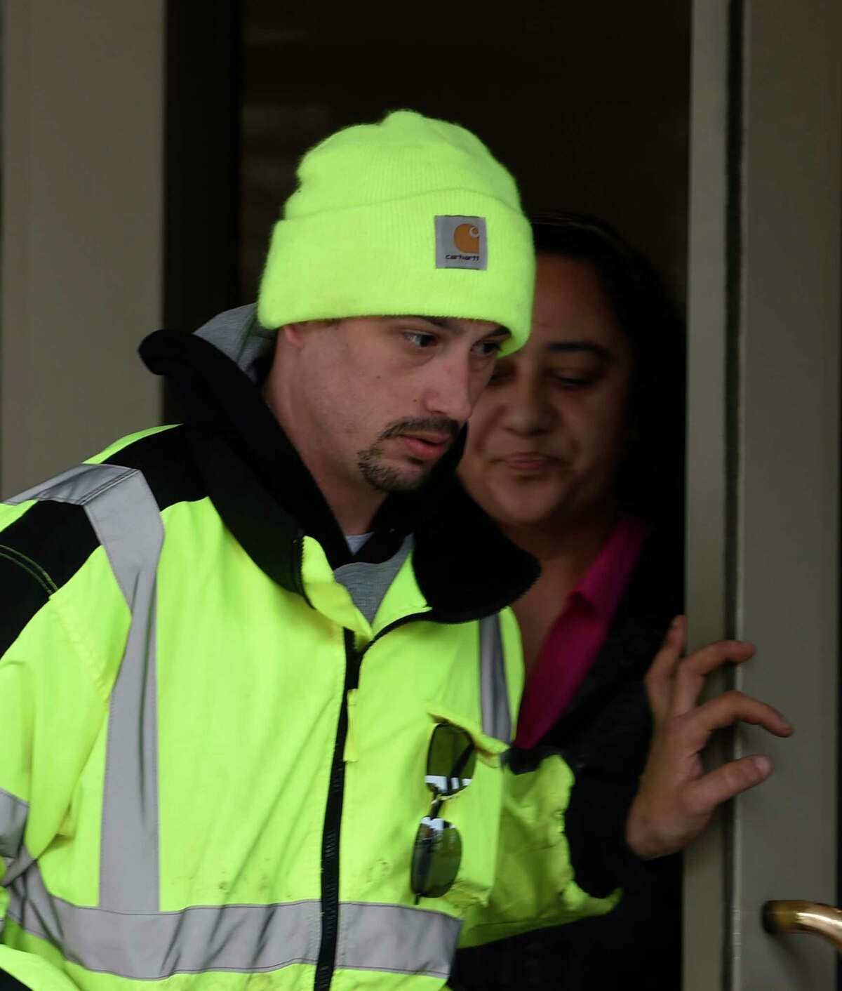 Judge sees risk in aunt's visits