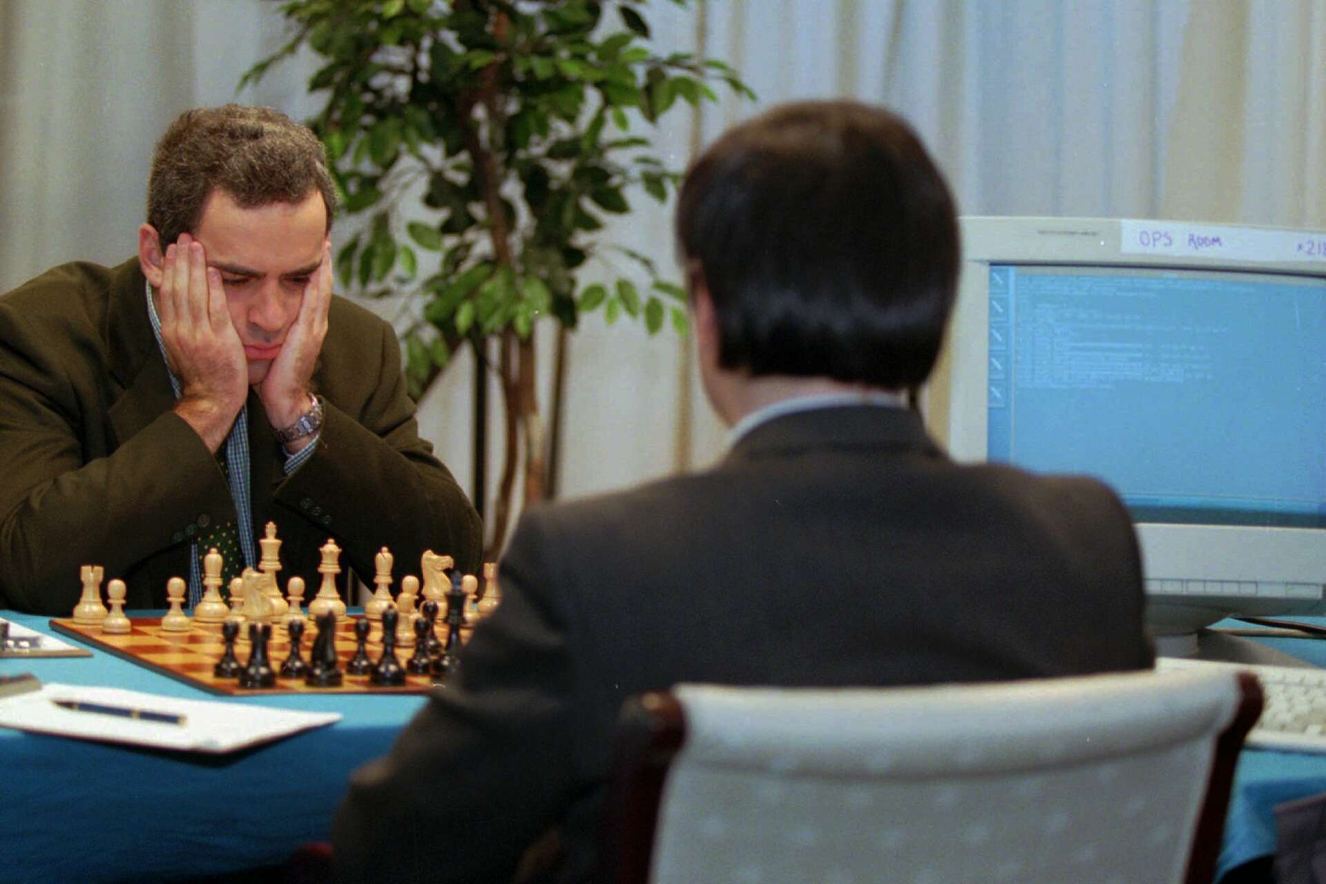 Why artificial intelligence always seems so far away