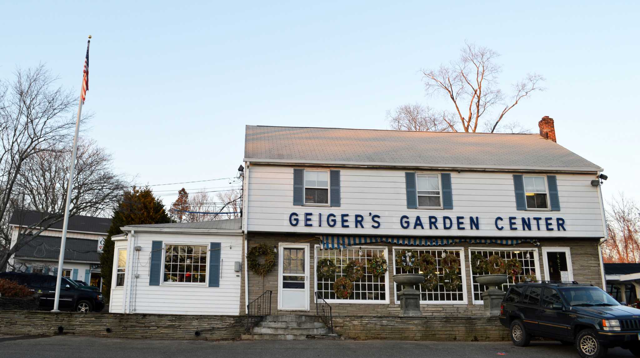 Revised plan to develop Geiger's site wins support at P&Z hearing