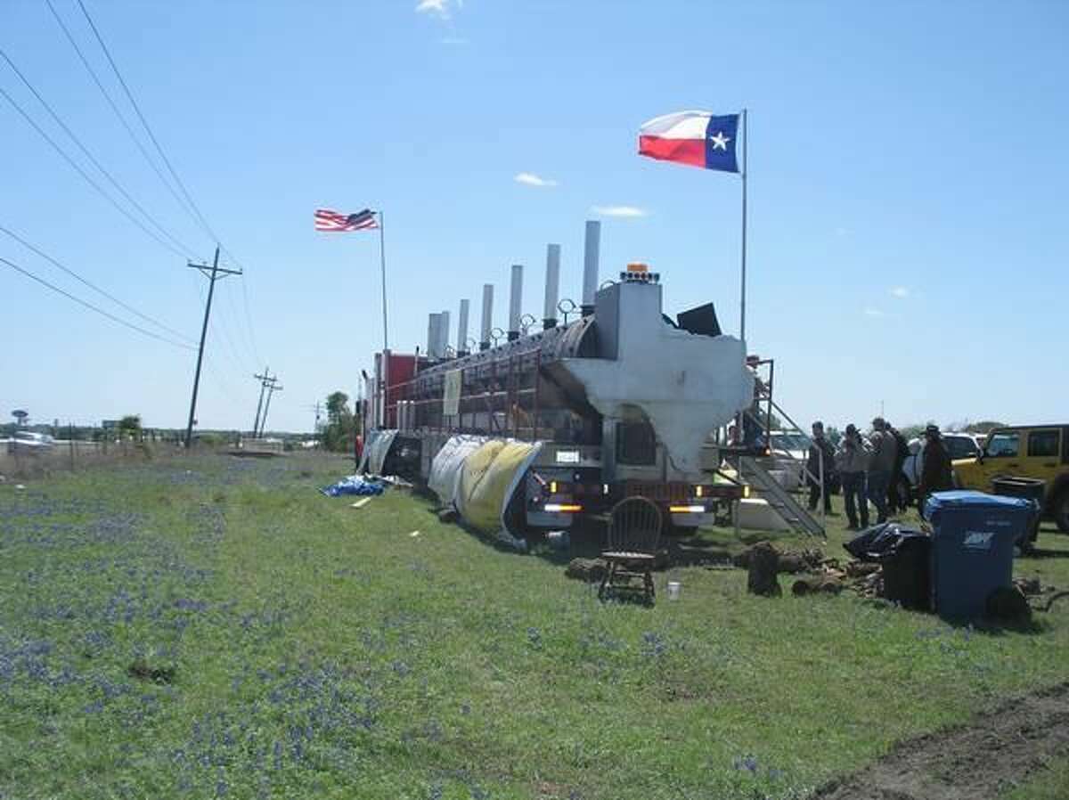 'World’s biggest barbecue pit' in Texas for sale on Ebay