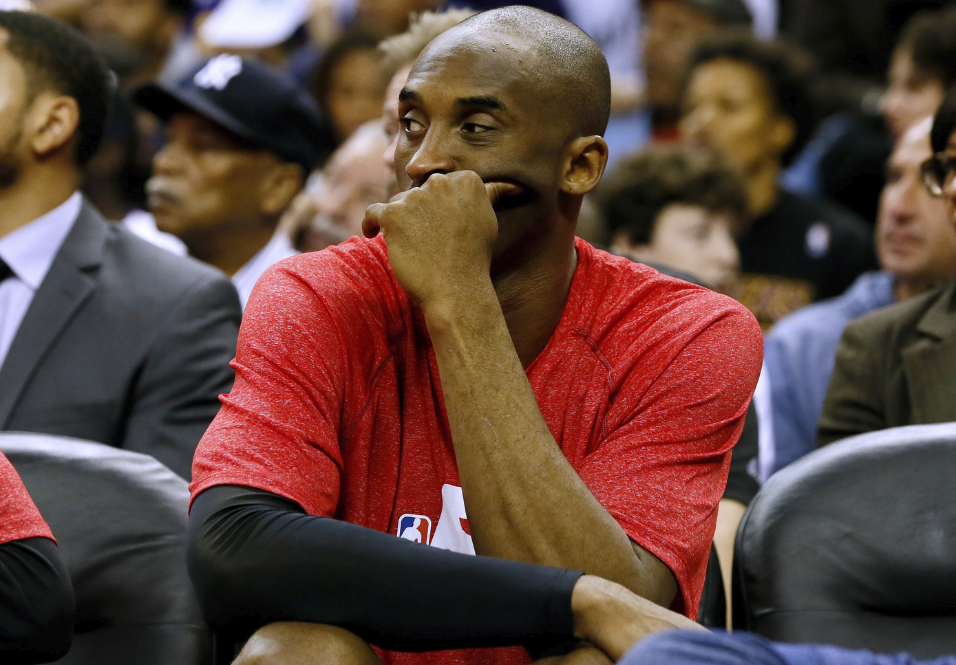 Kobe Bryant and fans deserve a farewell season