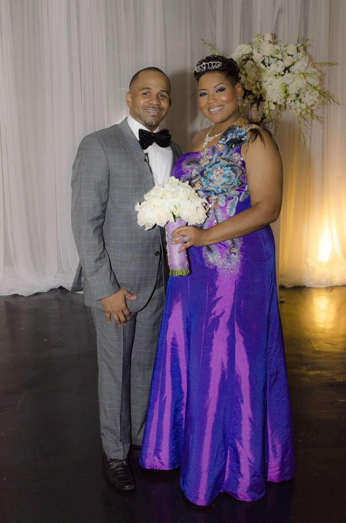 Houston woman marries herself in elaborate ceremony