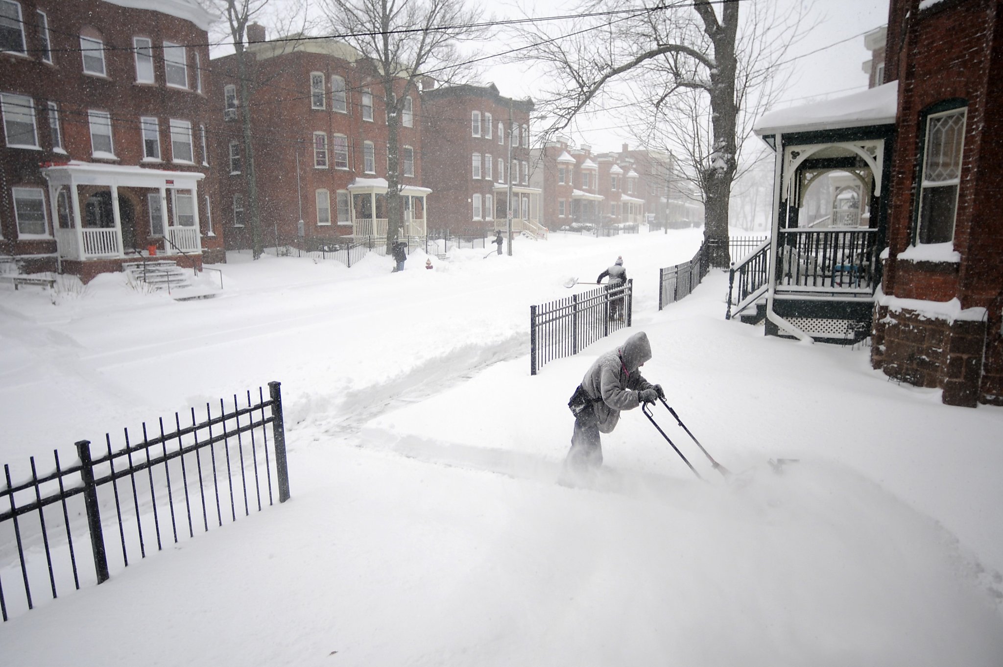 Huge winter storm slams the Northeast
