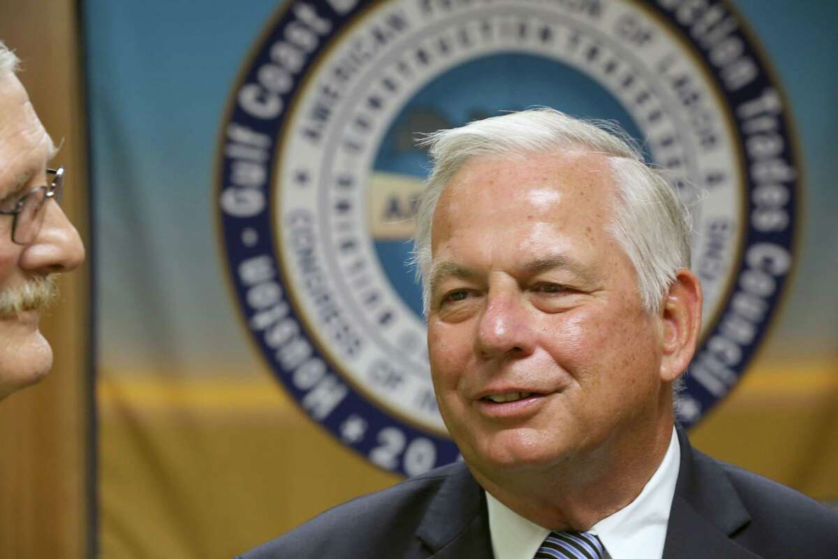 After blizzard cancelled flights, Texas reps take 'bipartisan road trip ...