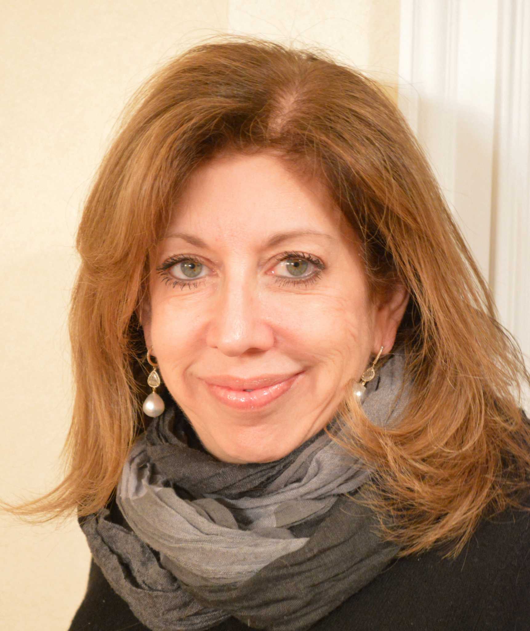 University names new art curator