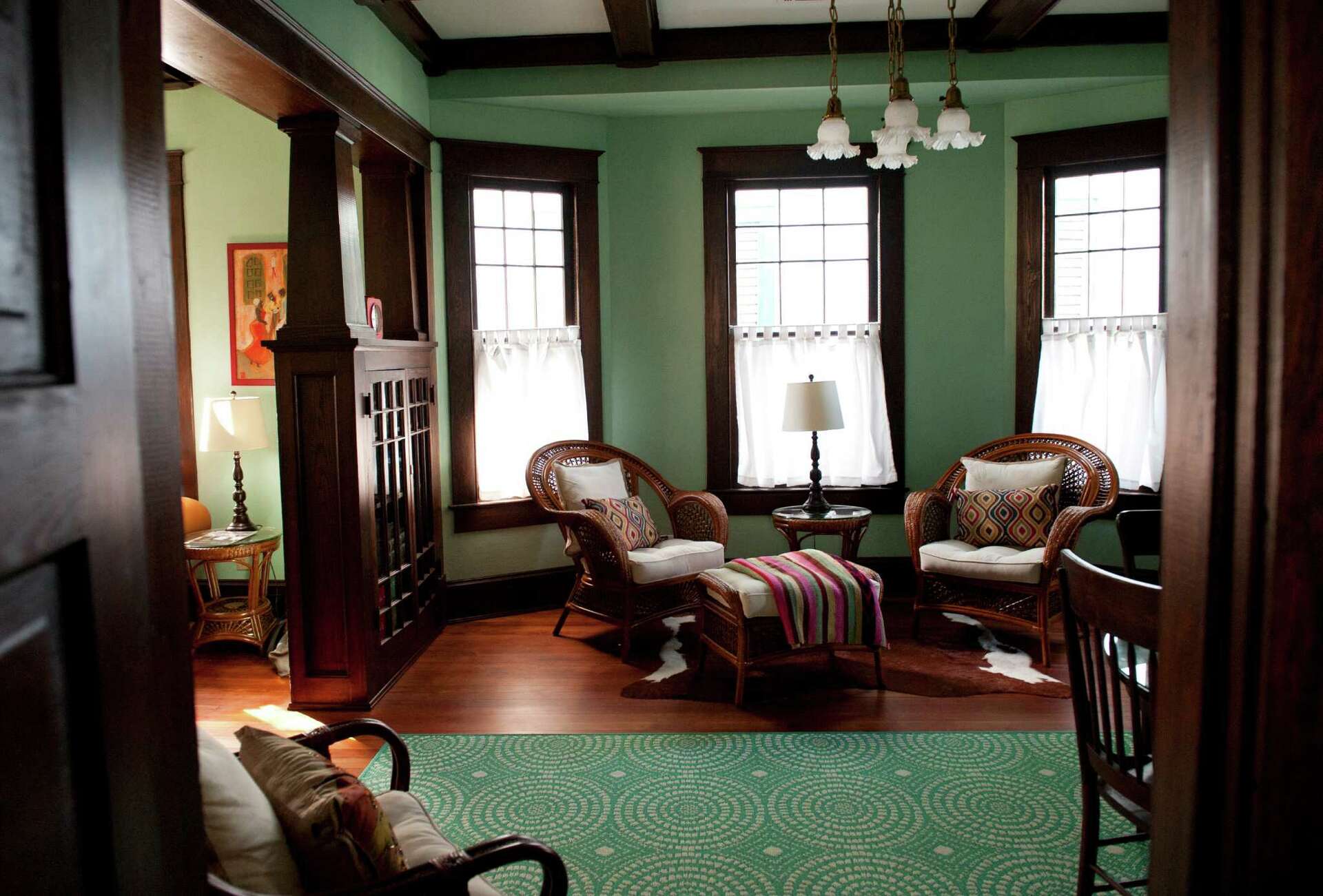 Before and after: Houstonians restore Galveston home to its 1914 glory