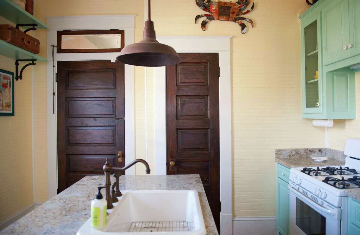 Before and after: Houstonians restore Galveston home to its 1914 glory