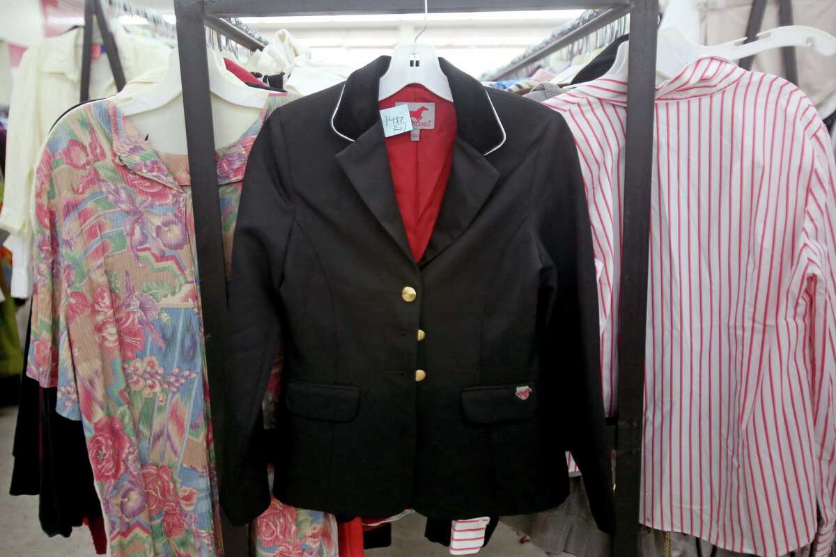 Passion for shopping turns duo into thrift-store experts