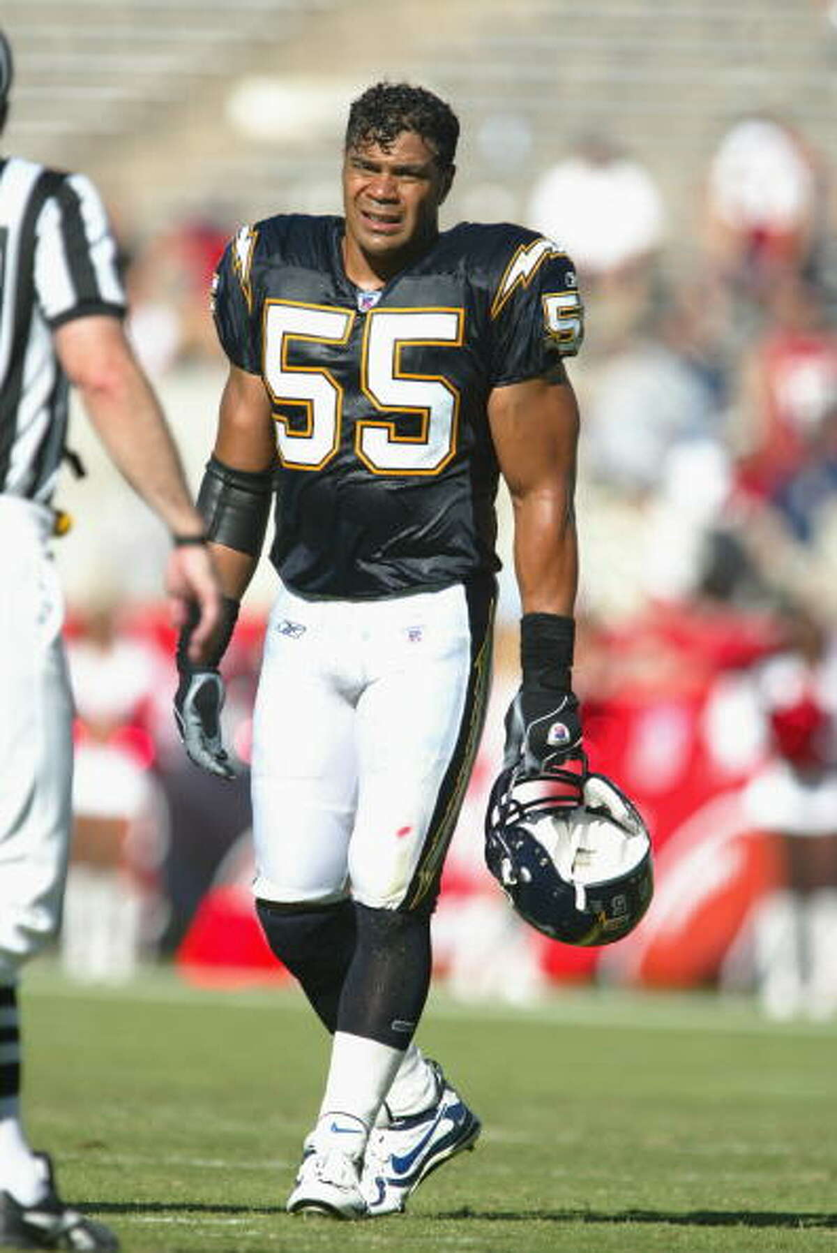 Football Hall of Fame in Oahu honors Polynesian heritage in NFL