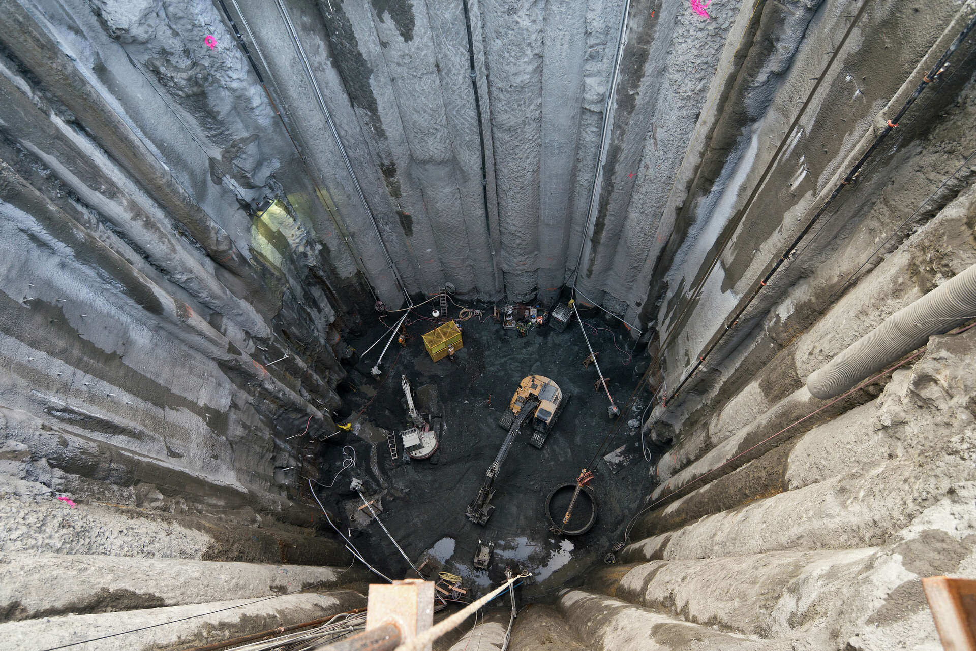 Workers finish digging Bertha rescue pit