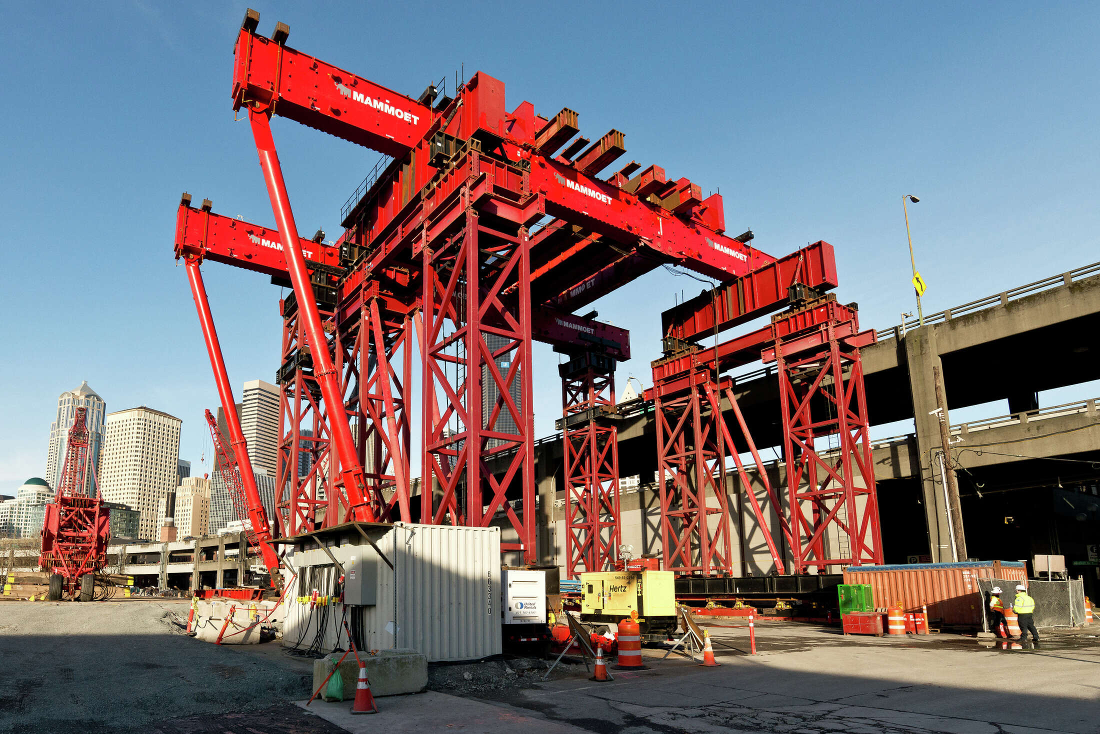 Workers finish digging Bertha rescue pit