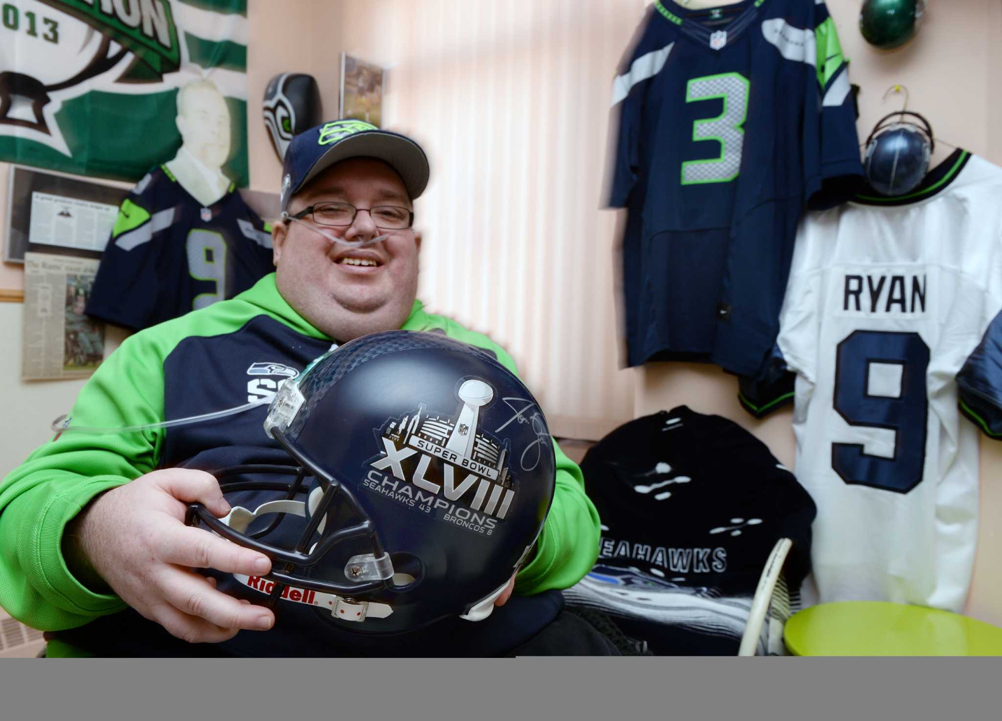Seahawks' Jon Ryan shares super bond with friend who should be dead