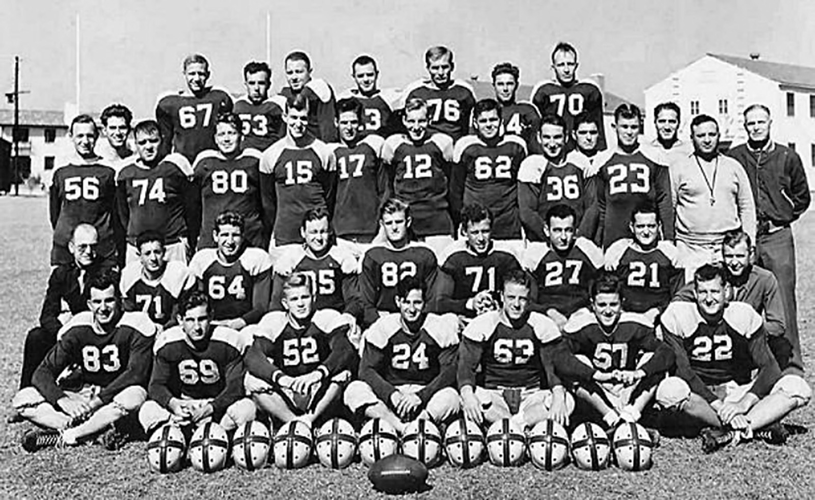 WWII-era military teams dominated gridiron foes
