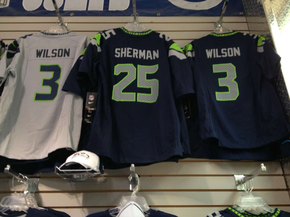 Local Seahawks fans channel their inner 12th Man