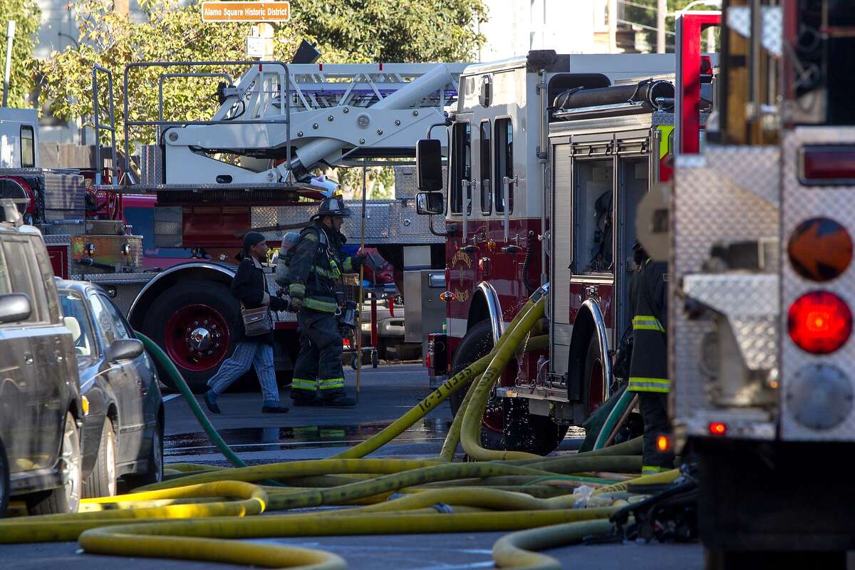 4-alarm fire damages 4 buildings near Alamo Square