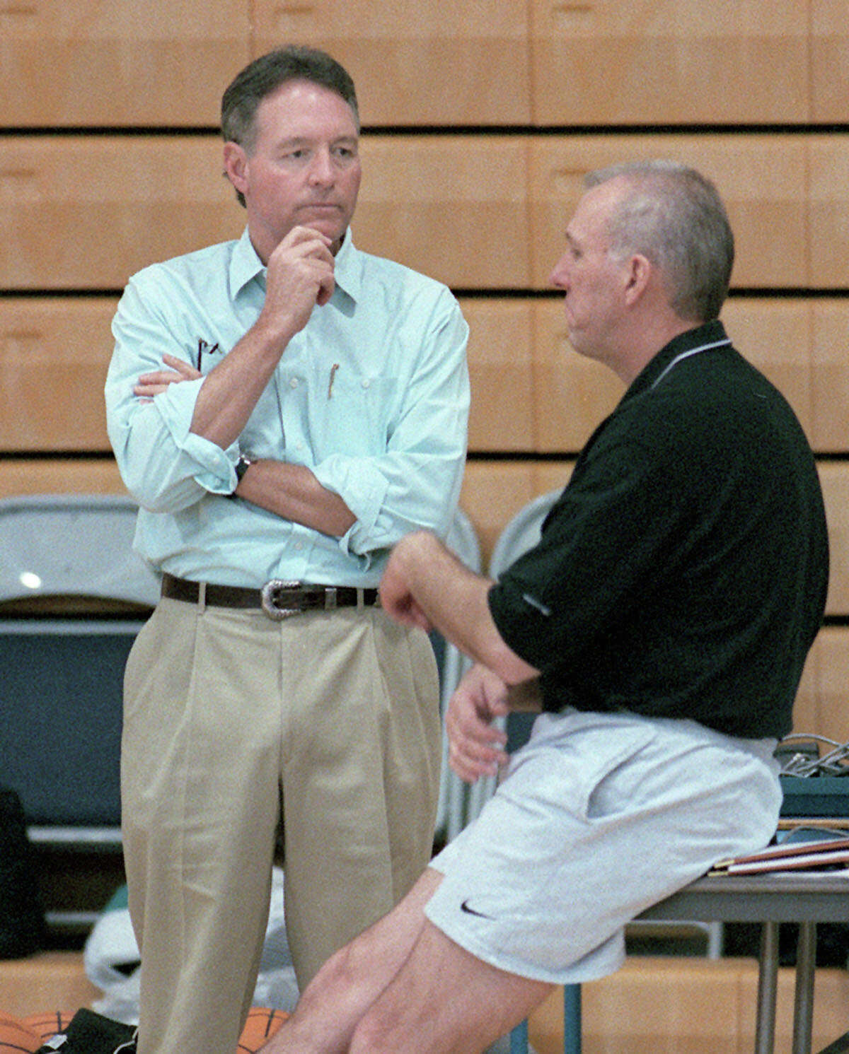 Spurs’ Holt steps down as team’s chairman and CEO