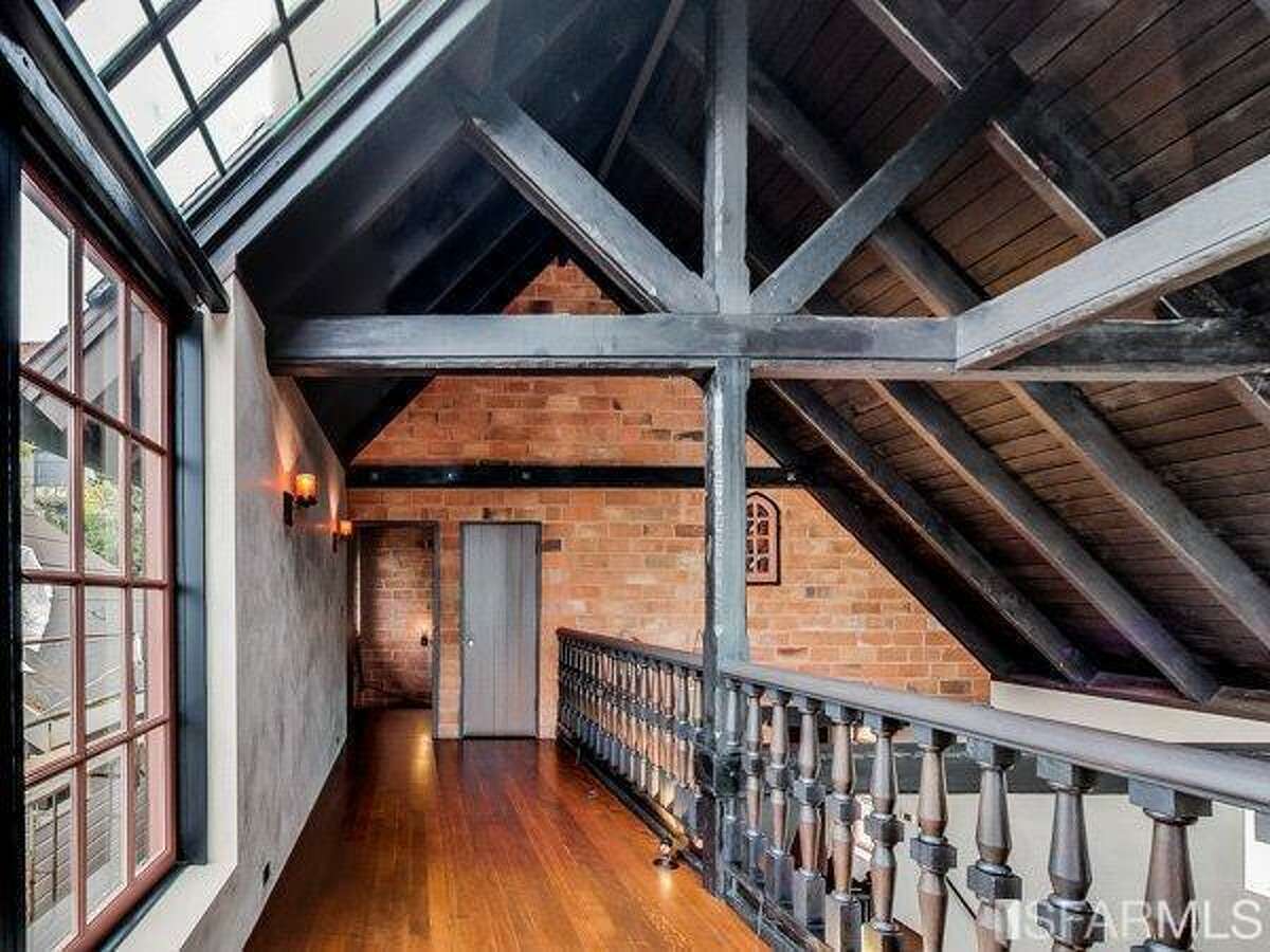 Goth home in San Francisco: $2.475 million