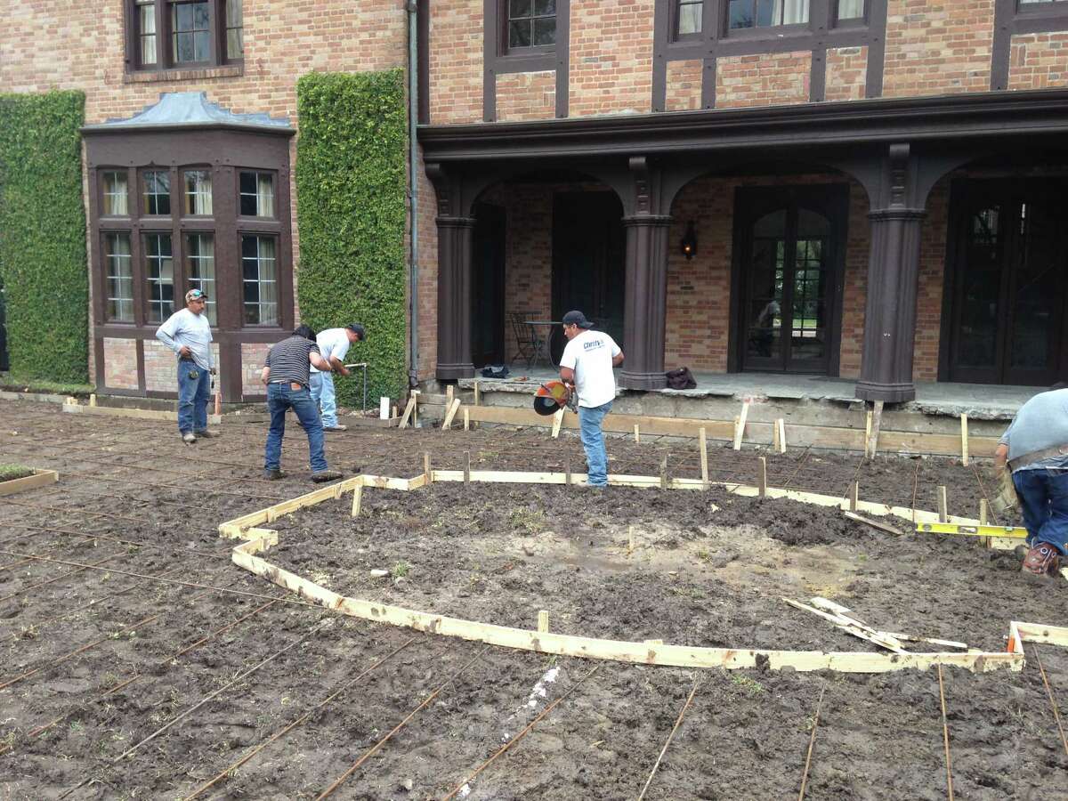 Family's garden suits outdoor lifestyle in historic Houston setting