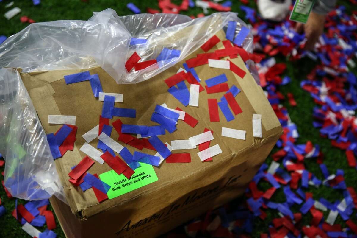 Super Bowl live updates