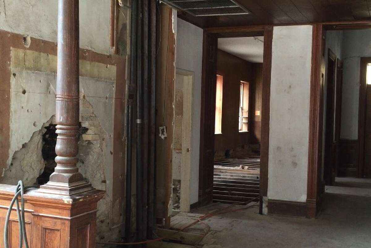 Architecture firm finds century-old cistern under Halff House in ...