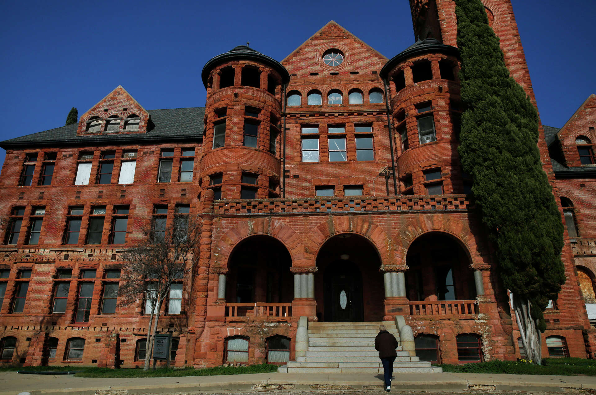 Amador County: Eerie Preston Castle poised for new life