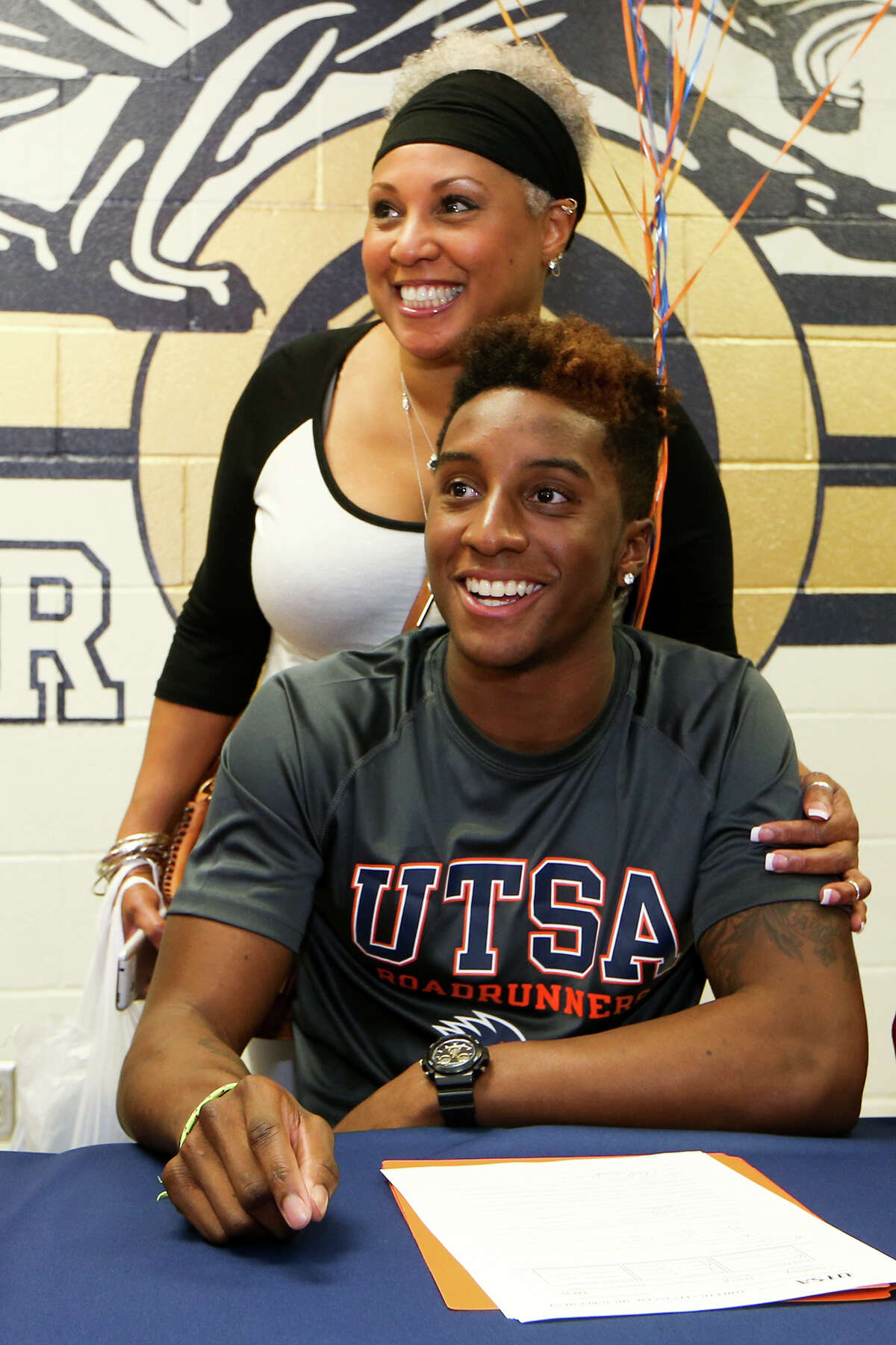 UTSA reels in its largest and most athletic signing class