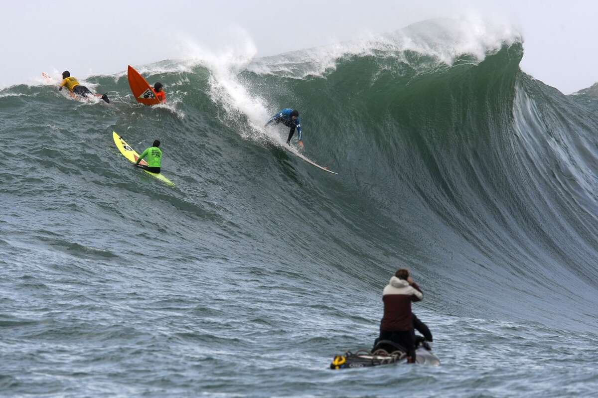 Monster 50-foot waves hit Northern California, professional surfers ...