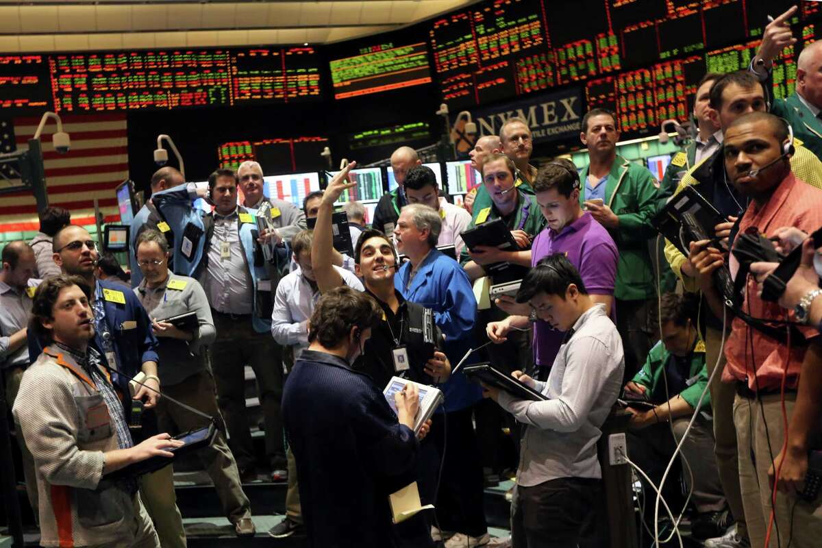 As trading pits close, traders yearn for 'roar' of old