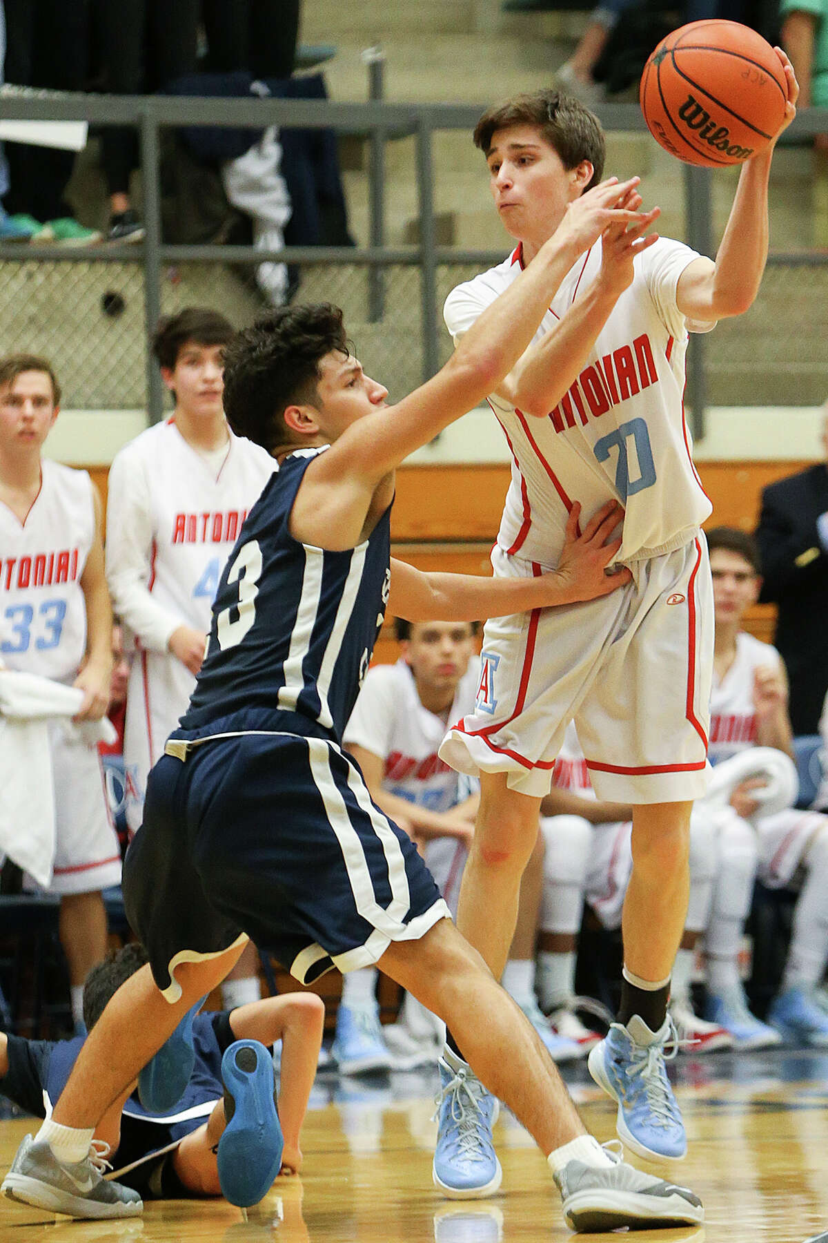 Huff lifts Antonian past former teammates