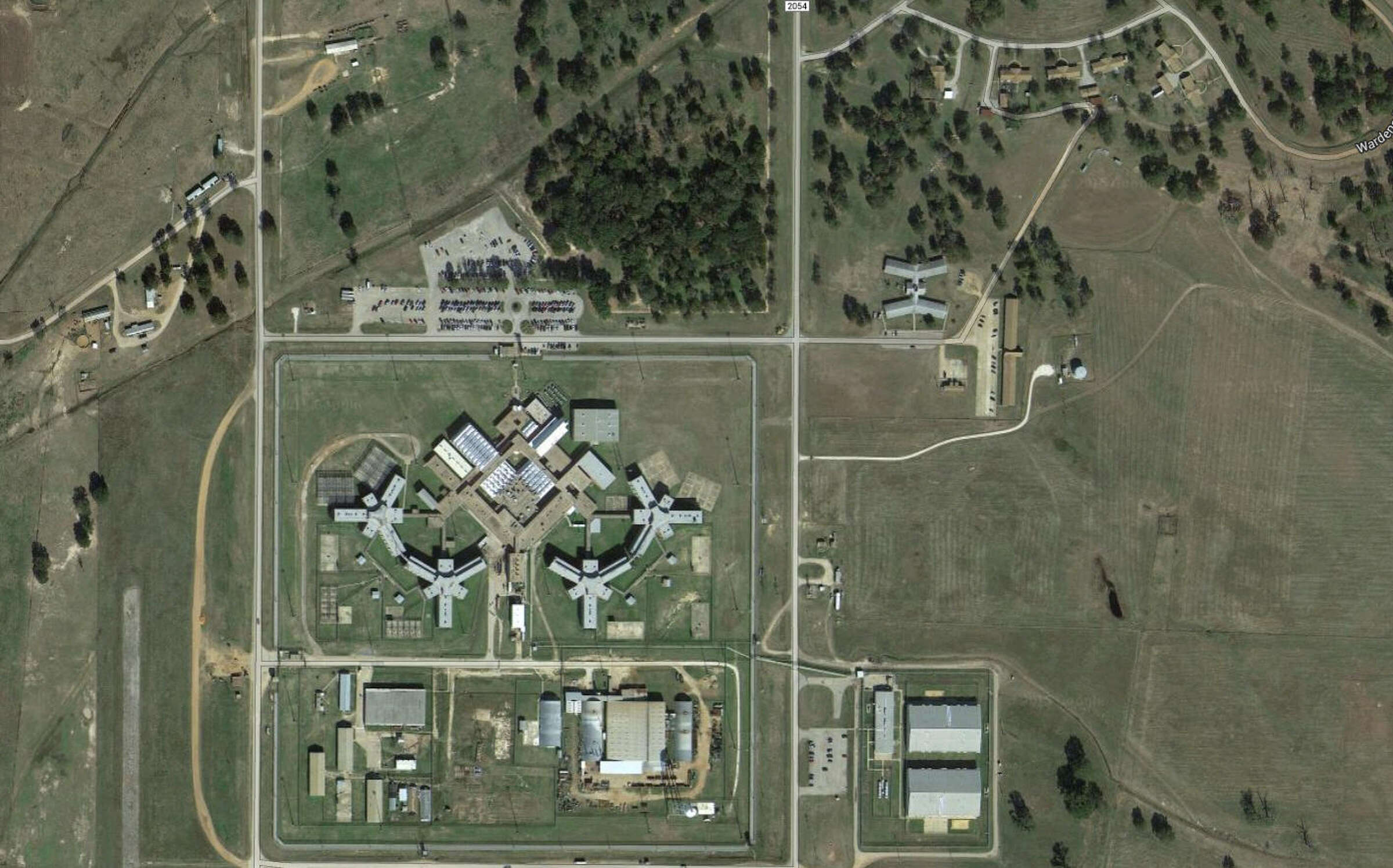 Texas female prison population rises as male population decreases