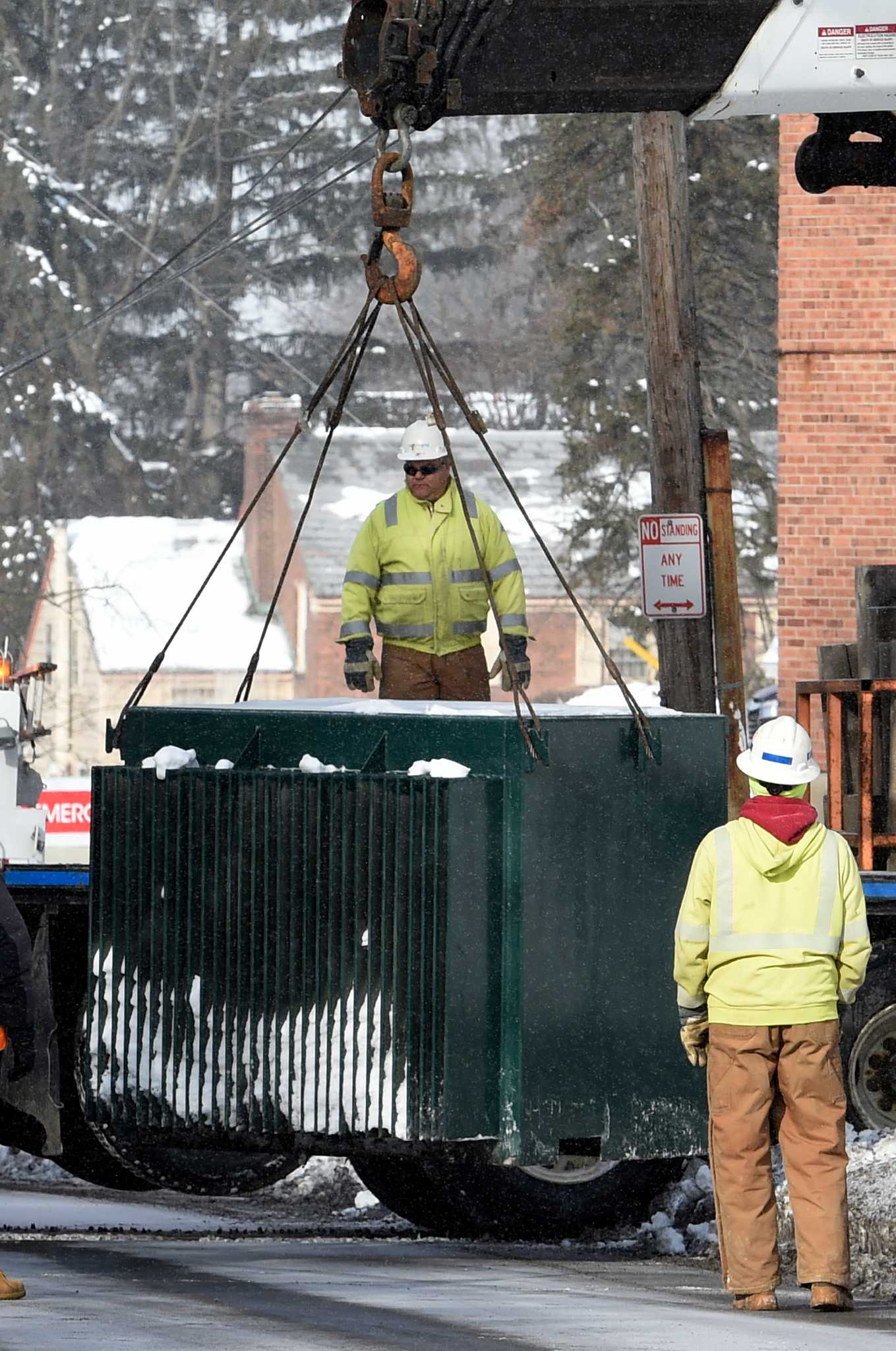 Heave ho, electrical equipment