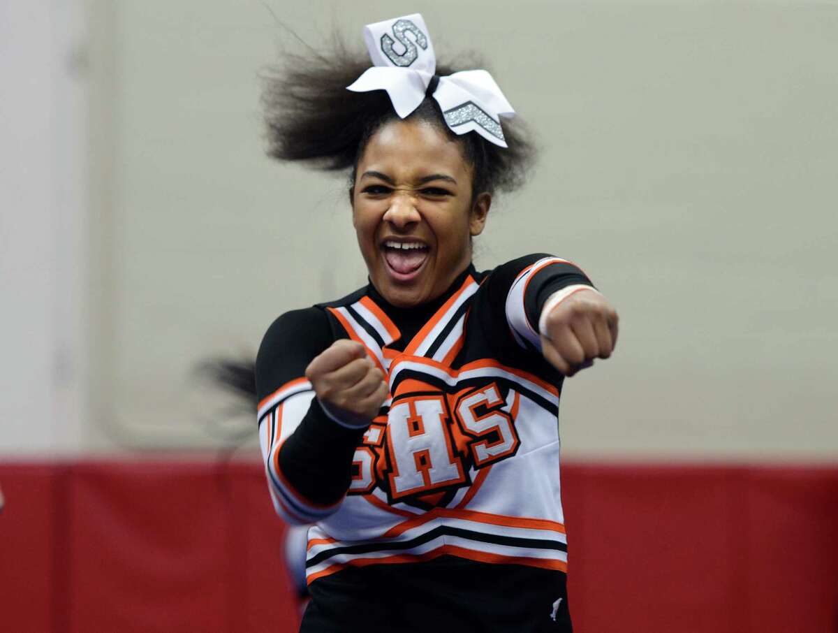 Ludlowe wins FCIAC cheerleading
