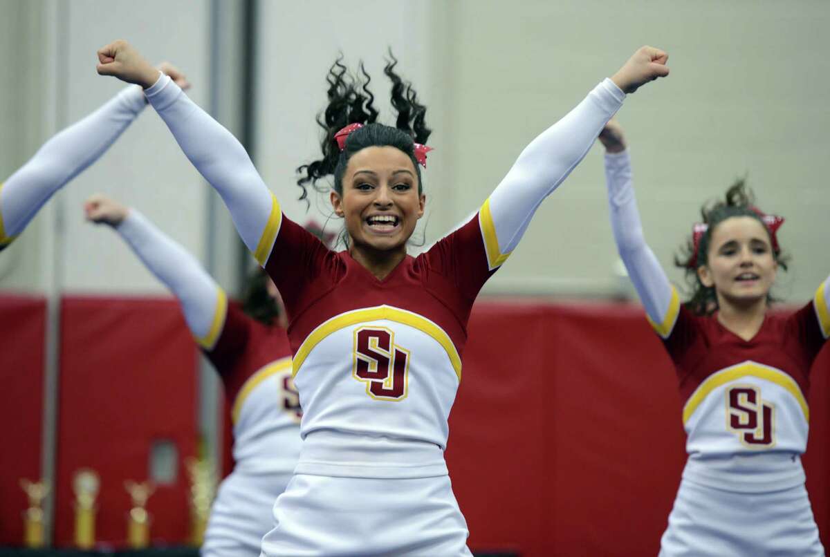 Ludlowe wins FCIAC cheerleading