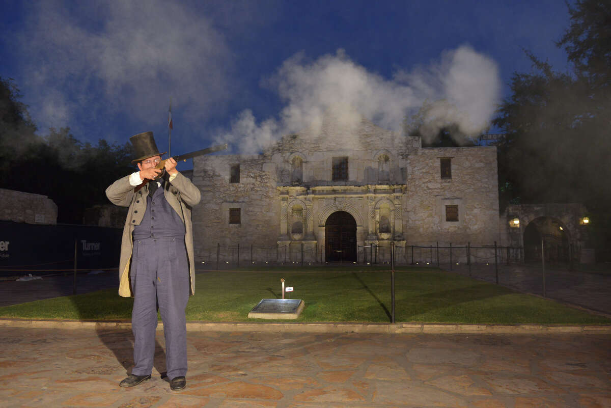 Alamo exhibit features guns of the Old West