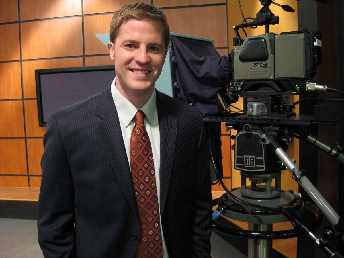 Shared anchors latest step at WOAI/KABB
