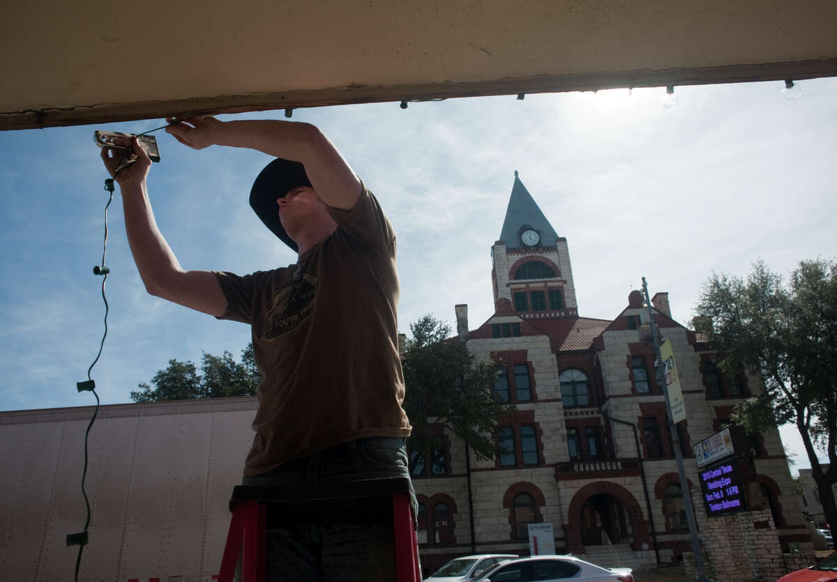 Photos surface of Iraq veteran accused of killing 'American Sniper ...