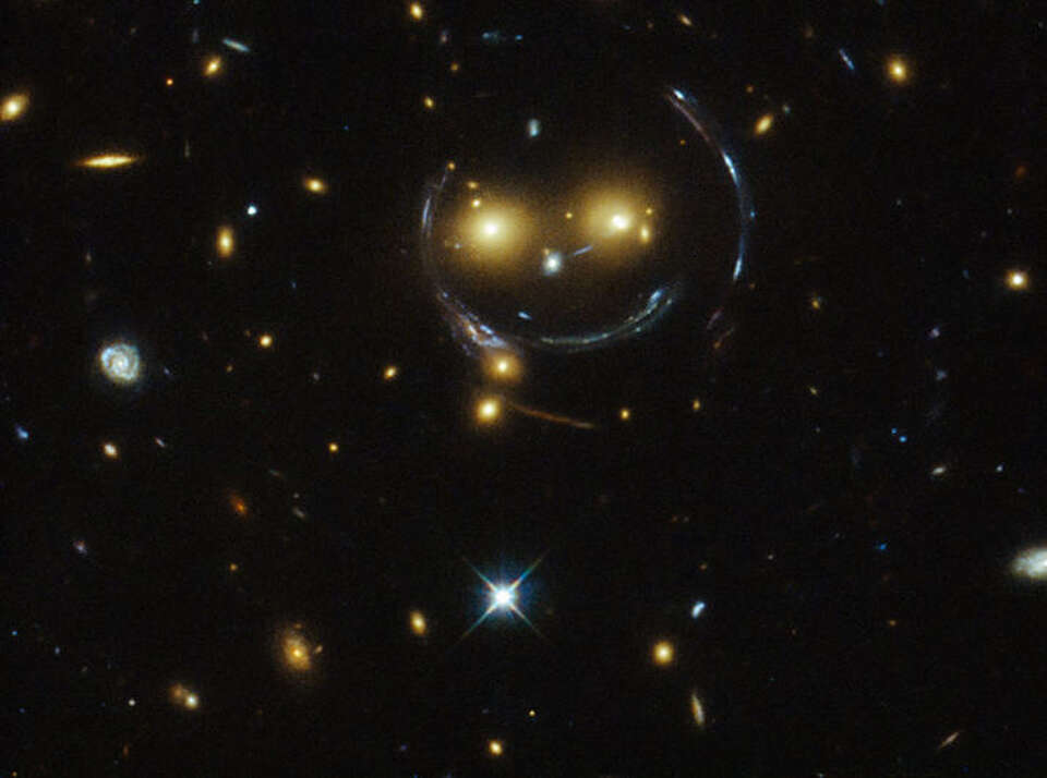 Hubble Telescope spots a 'smile' in space