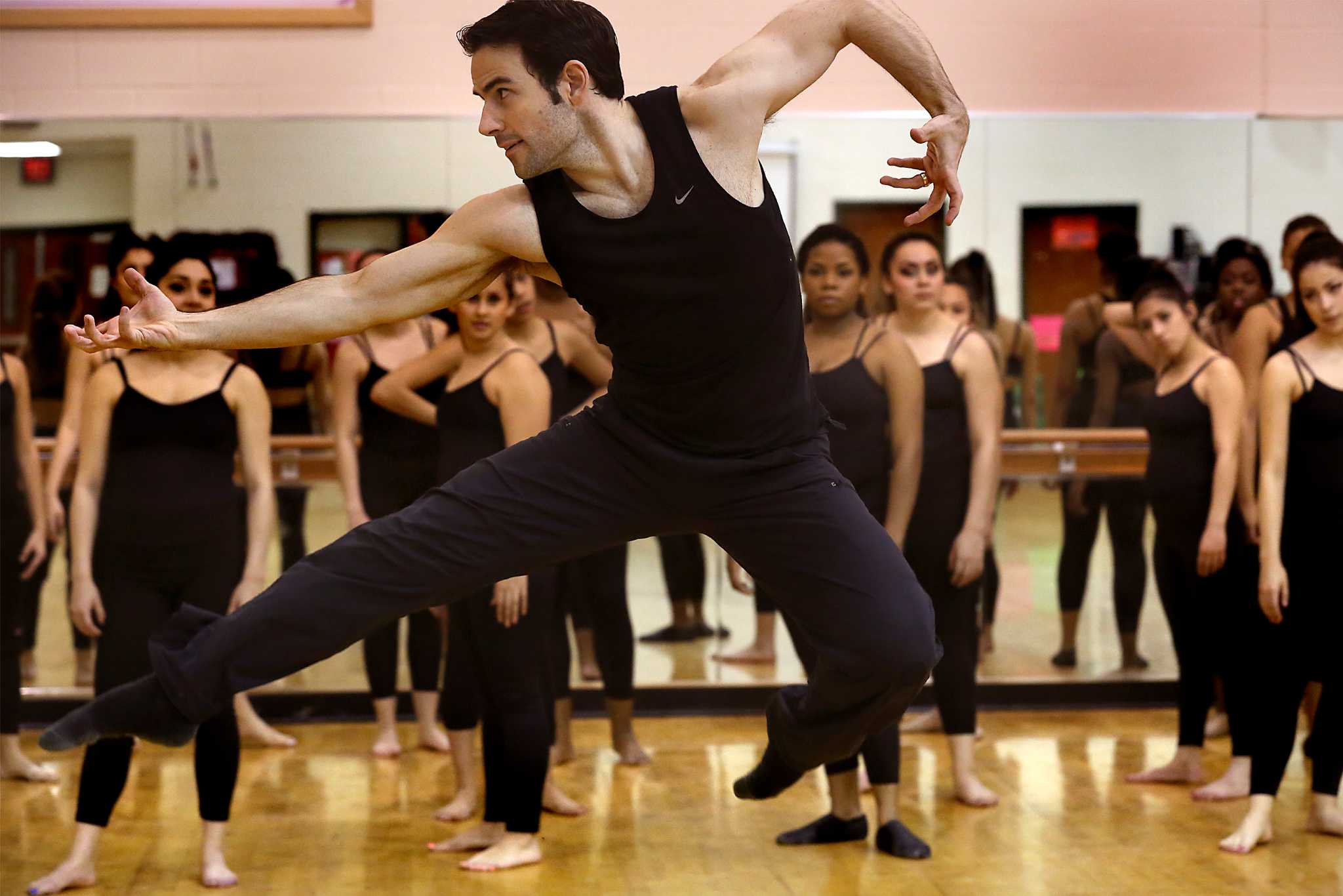 High school dancers treated to master classes from N.Y. pros