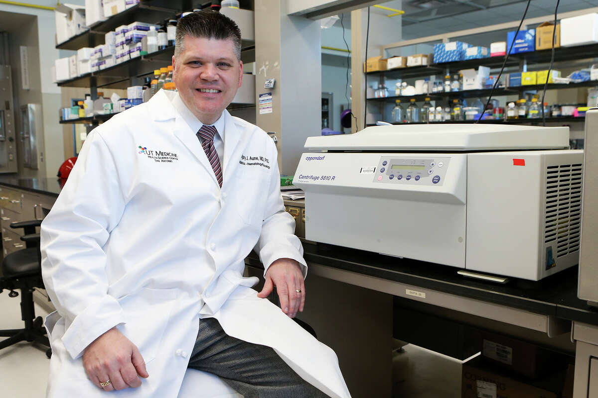 Childhood cancer survivor active in Obama’s 'precision medicine’ effort