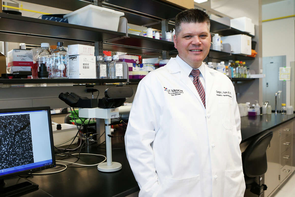 Childhood cancer survivor active in Obama’s 'precision medicine’ effort