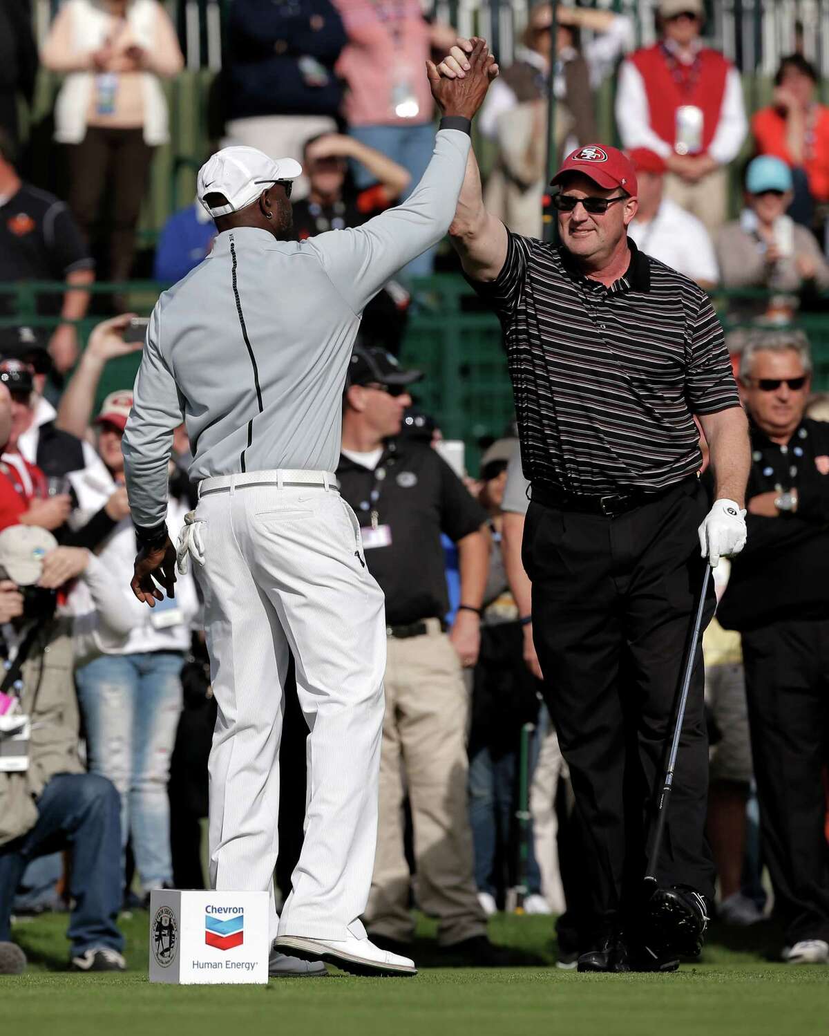 Mood is light as 49ers meet Giants on golf course