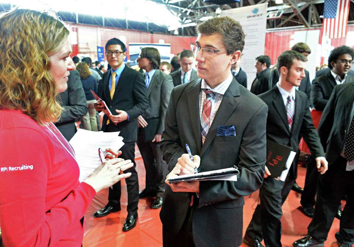 Hopeful RPI students try to engineer job offers