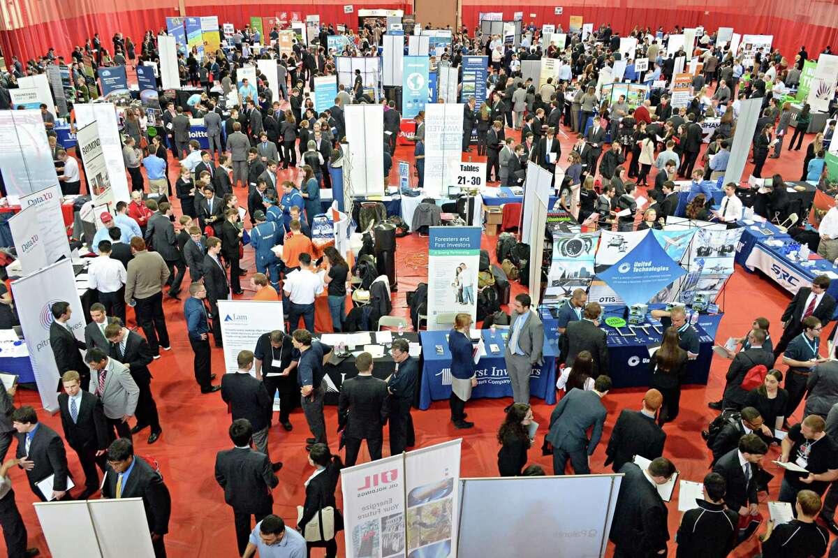 Hopeful RPI students try to engineer job offers