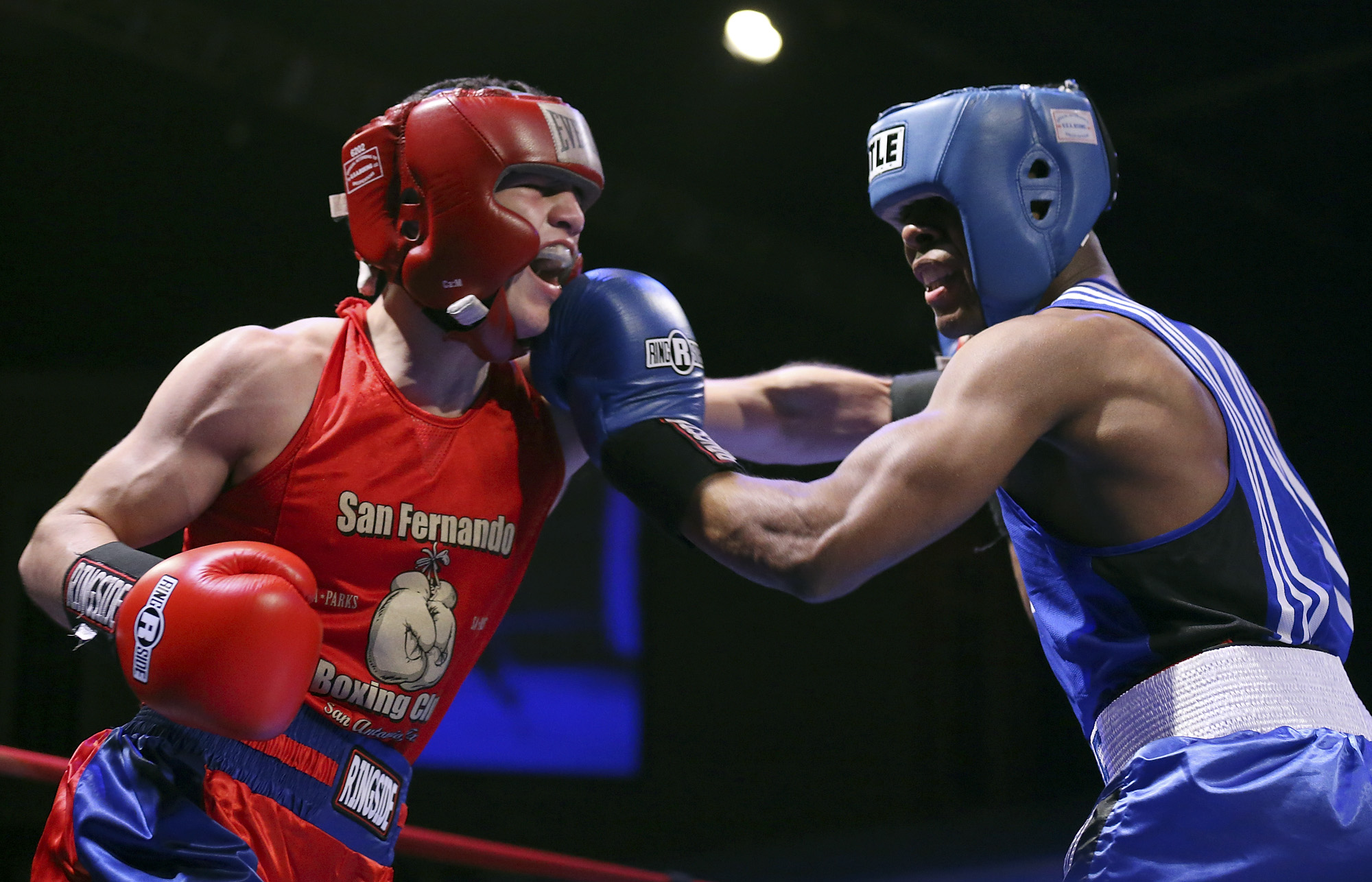 Changes a 1-2 punch for Golden Gloves