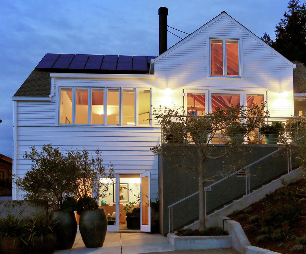 Vacation-quality views, amenities define Berkeley home