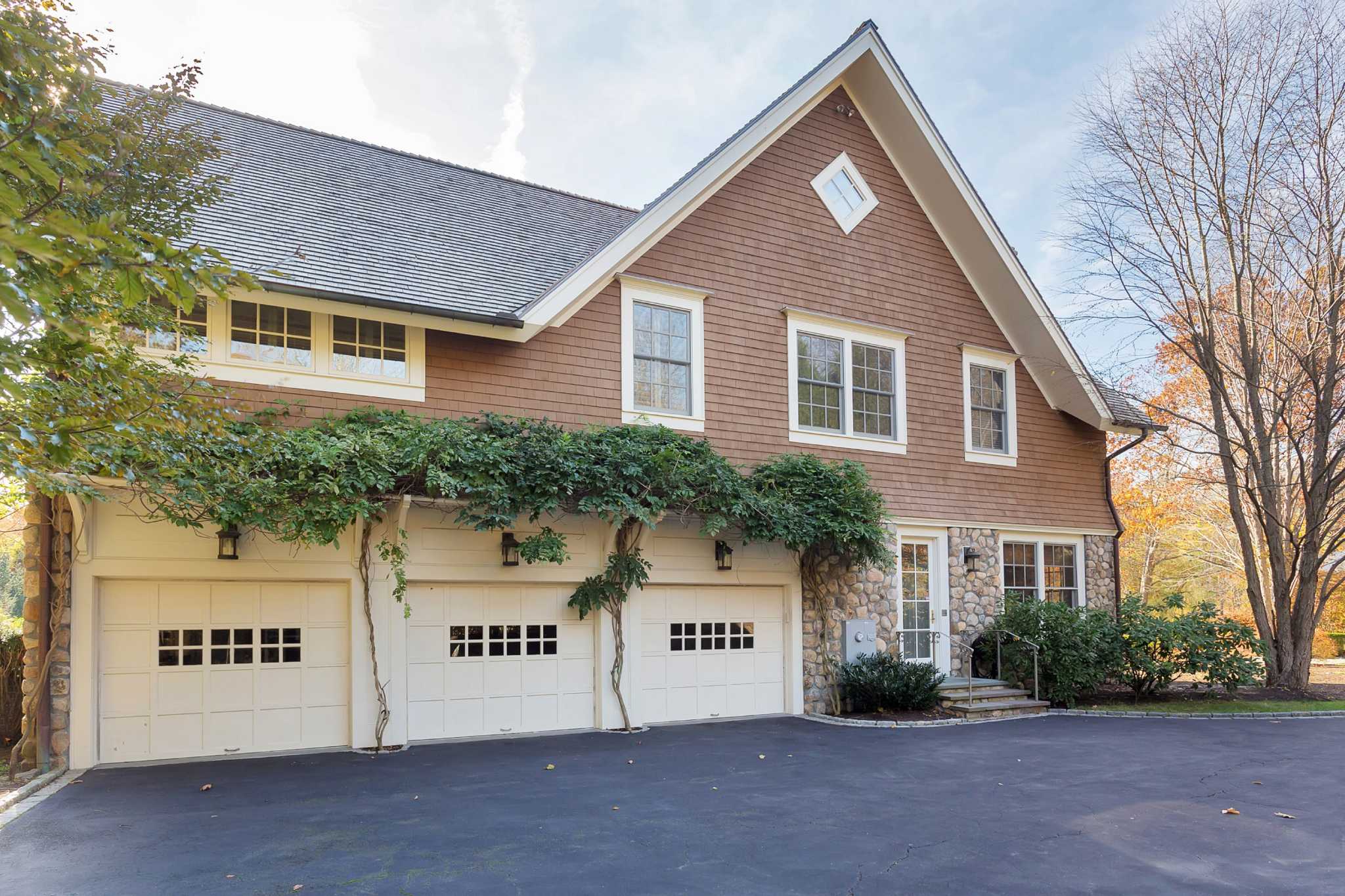 Real estate agents up the (marketing) ante