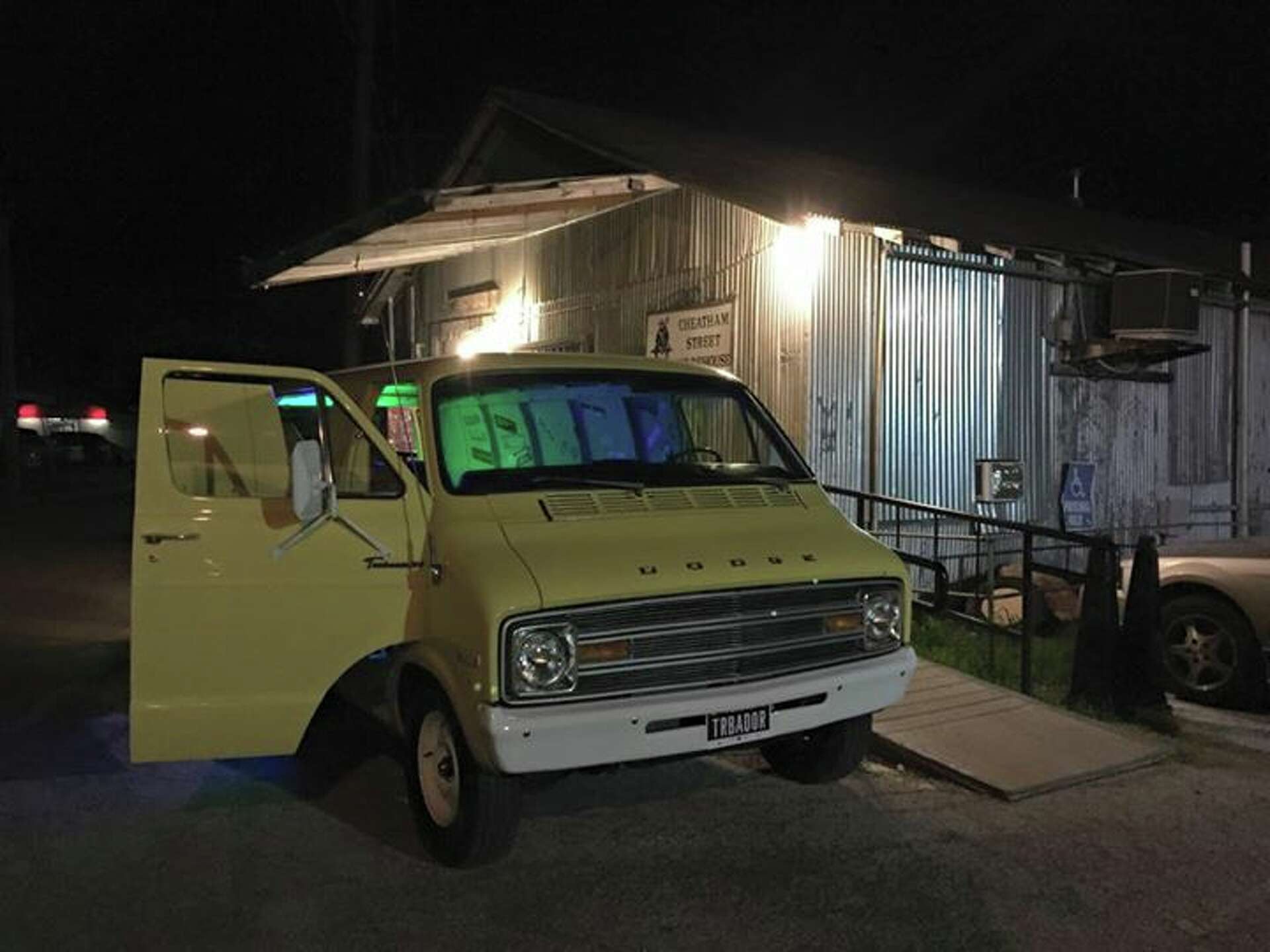 The story of the van that took George Strait to country stardom